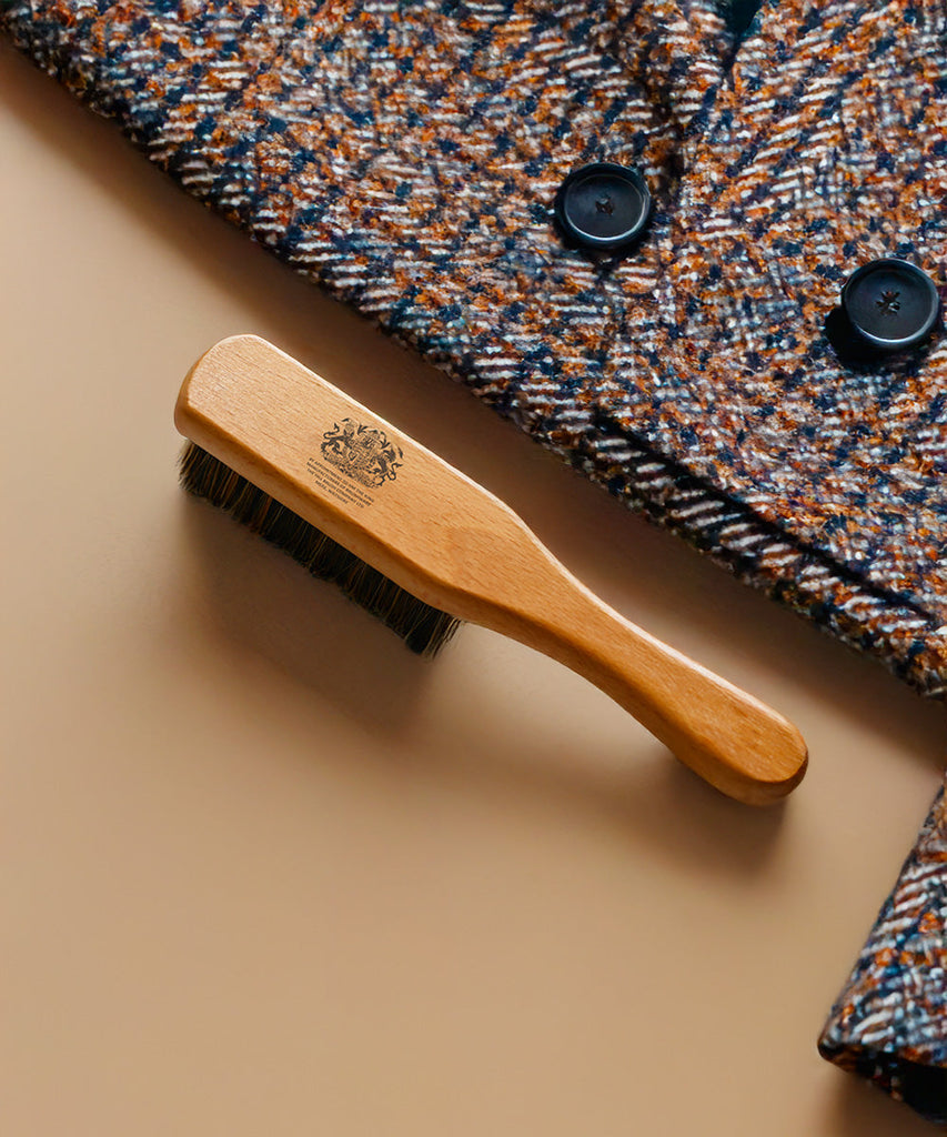 Broom vs. Brush: What’s the Difference? – The Brush & Broom